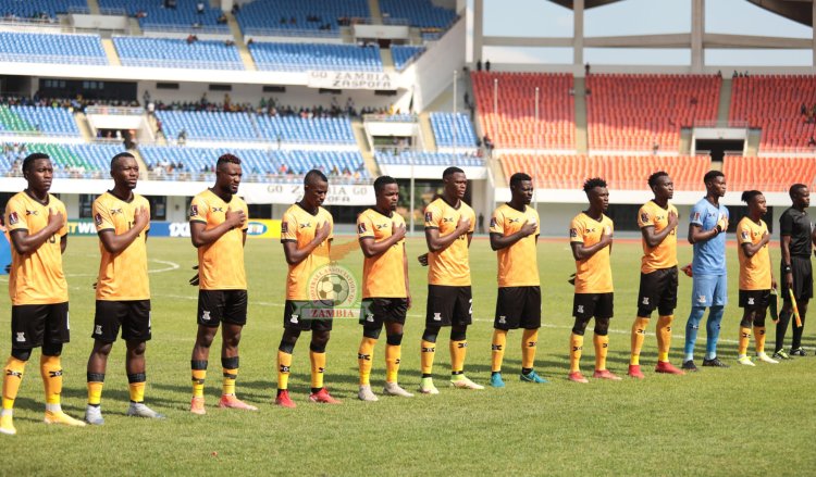 Umukinyi w'umupira w'amagaru yishwe n'imbwa ze eshatu - amakuru agezweho